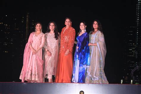 Heeramandi Premiere Date Announced Sonakshi Sinha Manisha Koirala