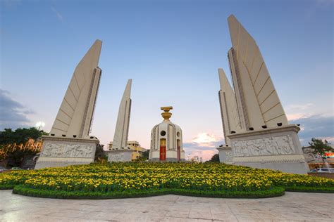 24 มิถุนายน วันเปลี่ยนแปลงการปกครองของไทย Trueplookpanya