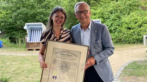 Lions Club Neumünster Präsident Axel Schroeder beerbt Iris Meyer