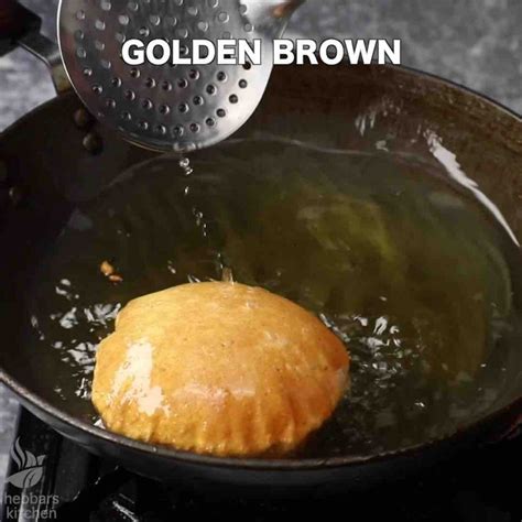 आलू पूरी रेसिपी Aloo Puri In Hindi आलू की पूरी मसाला पूरी