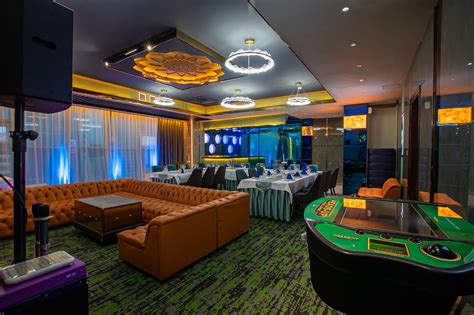 Amigo Amigo Vip Party Room 💸ҮНЭ 120 000 төгрөг 1 цаг 20 30 хүний багтаамжтай Техникийн