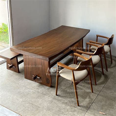Set Meja Makan Kayu Solid Trembesi Utuh 2 Meter MJS Furniture Jepara