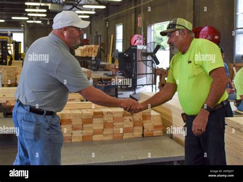 Jay Carr Jmc Deputy To The Commander Visits Crane Armys Blockers And
