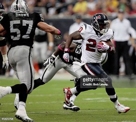 267 Runningback Steve Slaton Photos And High Res Pictures Getty Images