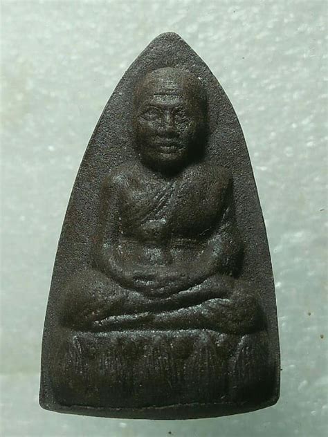 หลวงปู่ทวด พิมพ์ใหญ่ หลังยันต์ ผสมแร่เหล็กน้ำพี้ พระเครื่อง พระแท้ Webpra เว็บ พระ คอม