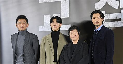 황정민x현빈x강기영 색다른 변신탄탄한 밸런스 갖춘 ‘교섭종합 M현장