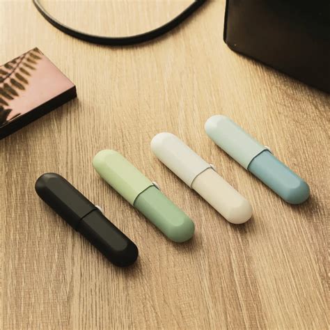 Morph Fine Feel Floss Pen Emas Table