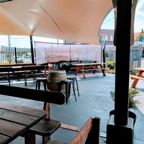 Commercial Hotel In Boolaroo New South Wales Clubs And Pubs Near Me