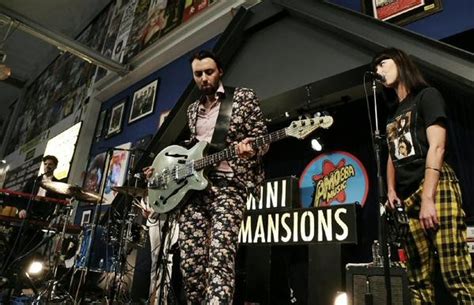 Mini Mansions And Kimbra Performing Sherlock Holmes Together Live