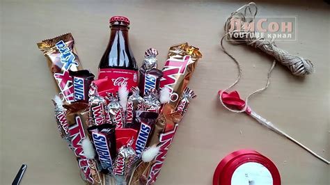 Собираем букет из конфет. Подарок своими руками. DIY для детей. Подарок ...