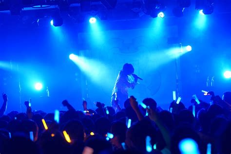 「学園アイドルマスター」初のライブツアー“debut Live 初 Tour”が開幕。「初声公演」の配信をレポート