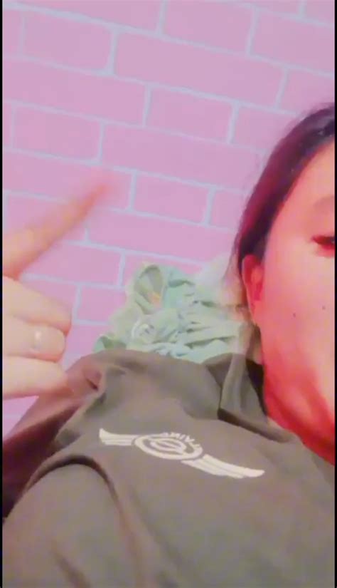 Indonesian Tiktoker Girls Farting 1 Türkçe