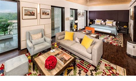 Dlf Privana Sector 77 Luxury Apartments