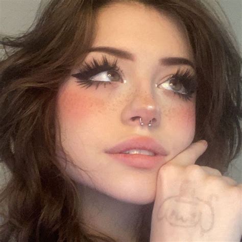 Cute Makeup Looks Pretty Makeup Edgy Makeup Looks Grunge Grunge Girl Makeup Emo Girl Makeup