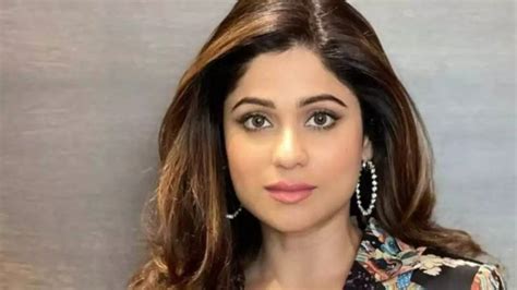 Bigg Boss 15s Shamita Shetty Feels Overwhelmed After Receiving