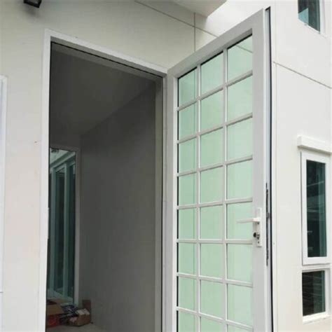 ประตูบานเลื่อน ช่วยแก้ปัญหาบ้านมืด เพิ่มความสว่างด้วยกระจกลูกฟัก