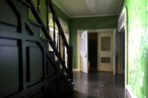 How Sharp Objects Built Ammas Creepy Dollhouse