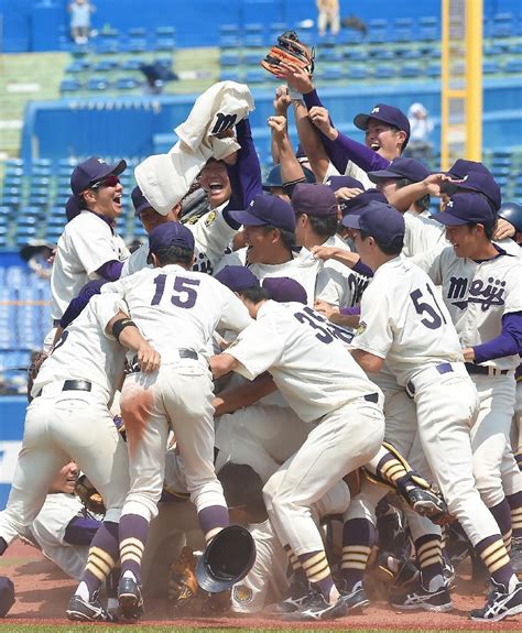 明大、3季ぶりの優勝 東京六大学野球 読んで見フォト 産経フォト