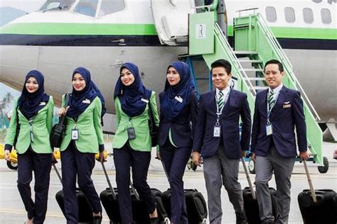Soal Jilbab Pramugari Tidak Aneh Jika Wapres Pun Merasa Aneh Palontaraq