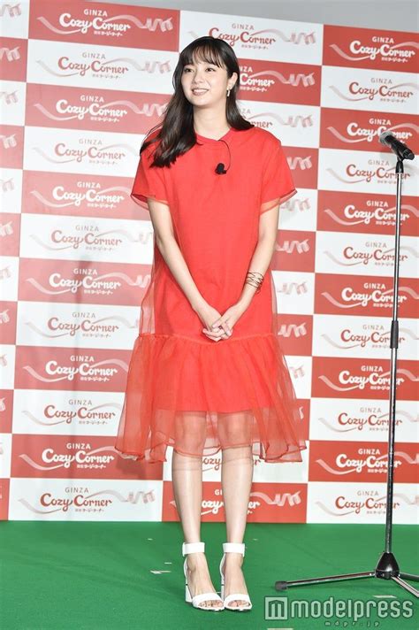 画像222 新川優愛、結婚後初のクリスマスの予定は？ Short Sleeve Dresses Fashion Outfits