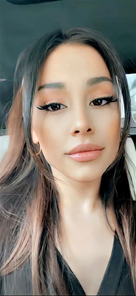 Ariana Grande Selfie Artofit
