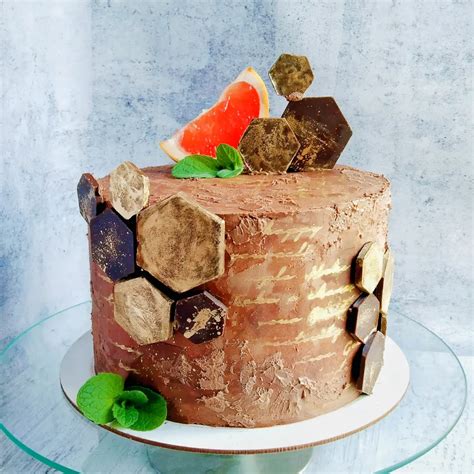 Торти Мена Чернігів На День Народження коханого чоловіка Оформлення тортика завжди