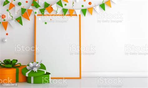 인도 의 해피 독립 기념일 장식 배경 번팅 플래그 빈 프레임 모형 흰색에 심장 선물 상자 색종이 복사 공간 텍스트 인사말 카드