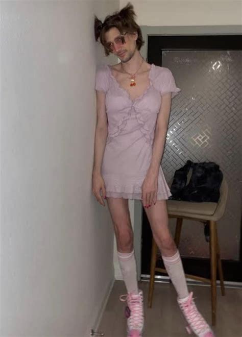 This Is My Highschool Crush Should I Make A Move Or Is She Too Good