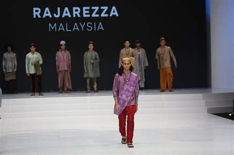 IFW 2024 Beri Ruang Desainer Luar Negeri Unjuk Gigi