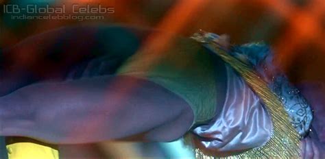 Cameron Diaz Hollywood The Mask Hot Pics S Hd Screenshots Starcelebblog