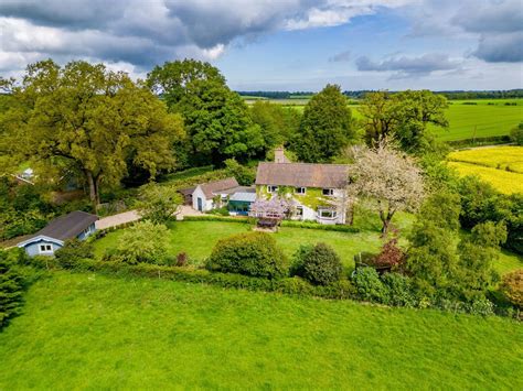 4 Bed Detached House For Sale In Creake Road Sculthorpe Fakenham Nr21