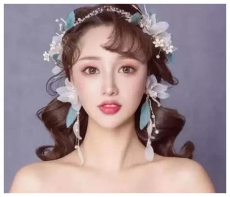 塔罗占卜：你认为哪个珠花头饰最丑？测测看有多少人暗恋你！财经头条