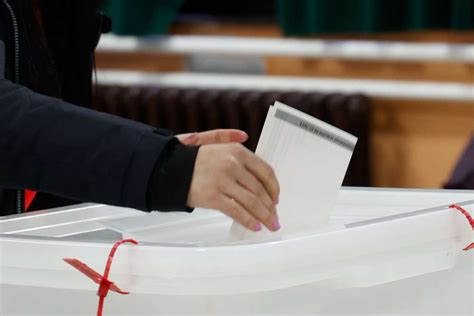 Lokalni Izbori U Bih Nitko Ne želi Tiskati Glasačke Listiće Dnevnoba