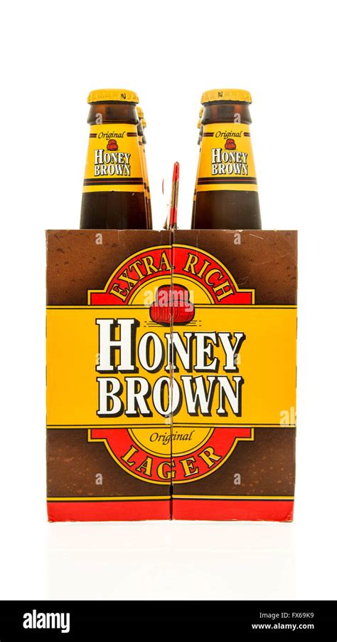 Winneconne Wi 15 March 2016 A Six Pack Of Honey Brown Beer Stock