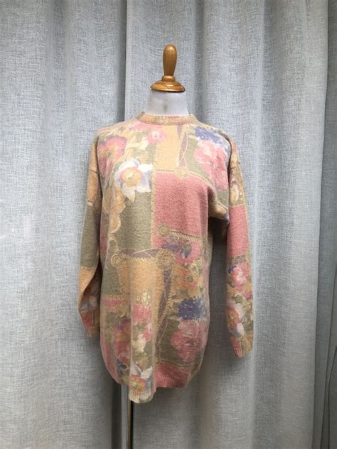 Vintage Gabriella T Italy Pastel Colors Floral Print Gem
