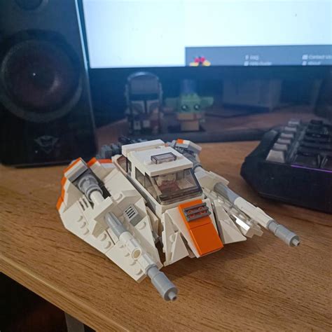 Lego Moc Snowspeeder By Bookworm12 Rebrickable Build With Lego