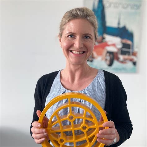 Eva Glogowski Hr Business Partner Continental Linkedin