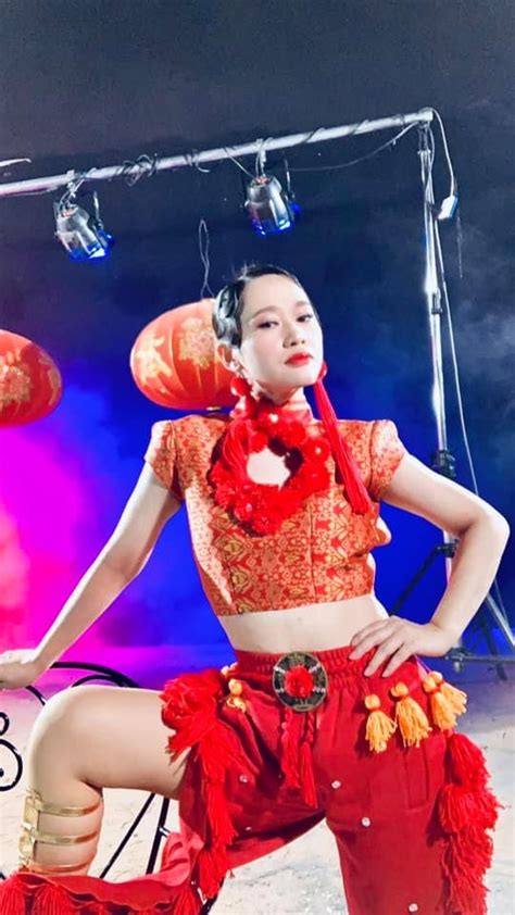 បាត់មុខ ពី សិល្បៈ ៣ឆ្នាំ លី អ៊ីវ៉ាធី ណា វិល មកវិញ ជា មួយ នឹង ស្នាម
