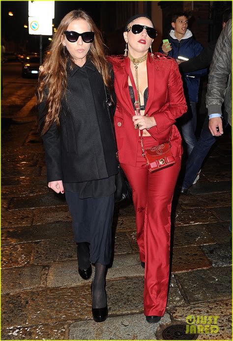 Photo Lady Gaga Goes Shopping Allegra Versace 19 Photo 3236353