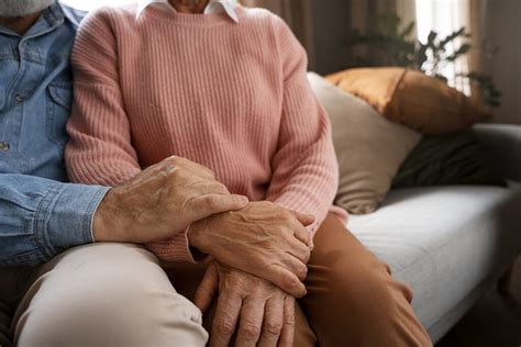 Sintomas Da Doença De Parkinson Diagnóstico E Tratamentos Dra