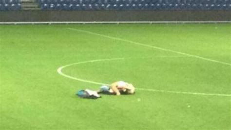 Au Fost Dati Afara De Pe Stadion Dupa Ce Au Fost Surprinsi Facand Sex Foto Știrile Protv