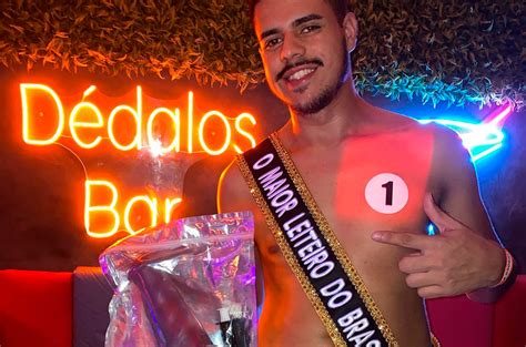 Motorista de Uber gay é eleito maior leiteiro Ponto Gay