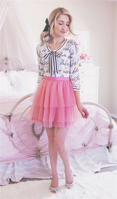 How To Dress Feminine Casual Girly Fashion Fashion Clothes Women