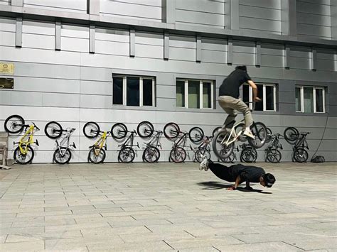 Өвөрхангай Ундаг дугуй сонирхогчид