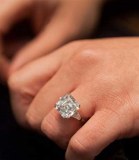 Gia Certified 4 Carat Asscher Cut Diamond Engagement 18k White Gold