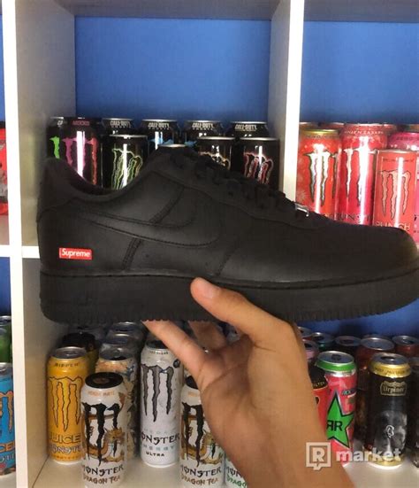 Nike Air Force Supreme Refresher Market