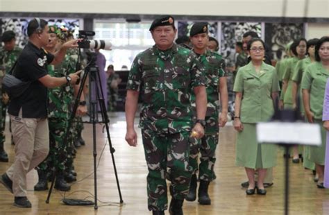 Dipimpin Langsung Panglima Tni 2 Prajurit Au Resmi Naik Pangkat