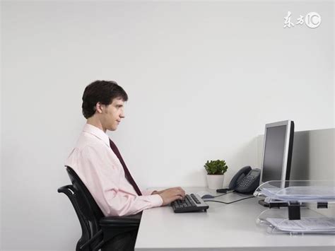 頸椎病泛濫，想要預防頸椎病就做好這幾件事 每日頭條