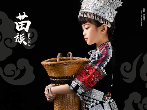 苗族 Girl德斯贝儿六里桥店 站酷zcool