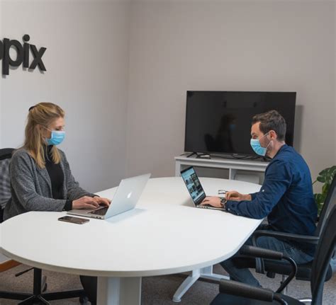 Decoding The Cloud A Deep Dive Into Saas Trends Noxfine